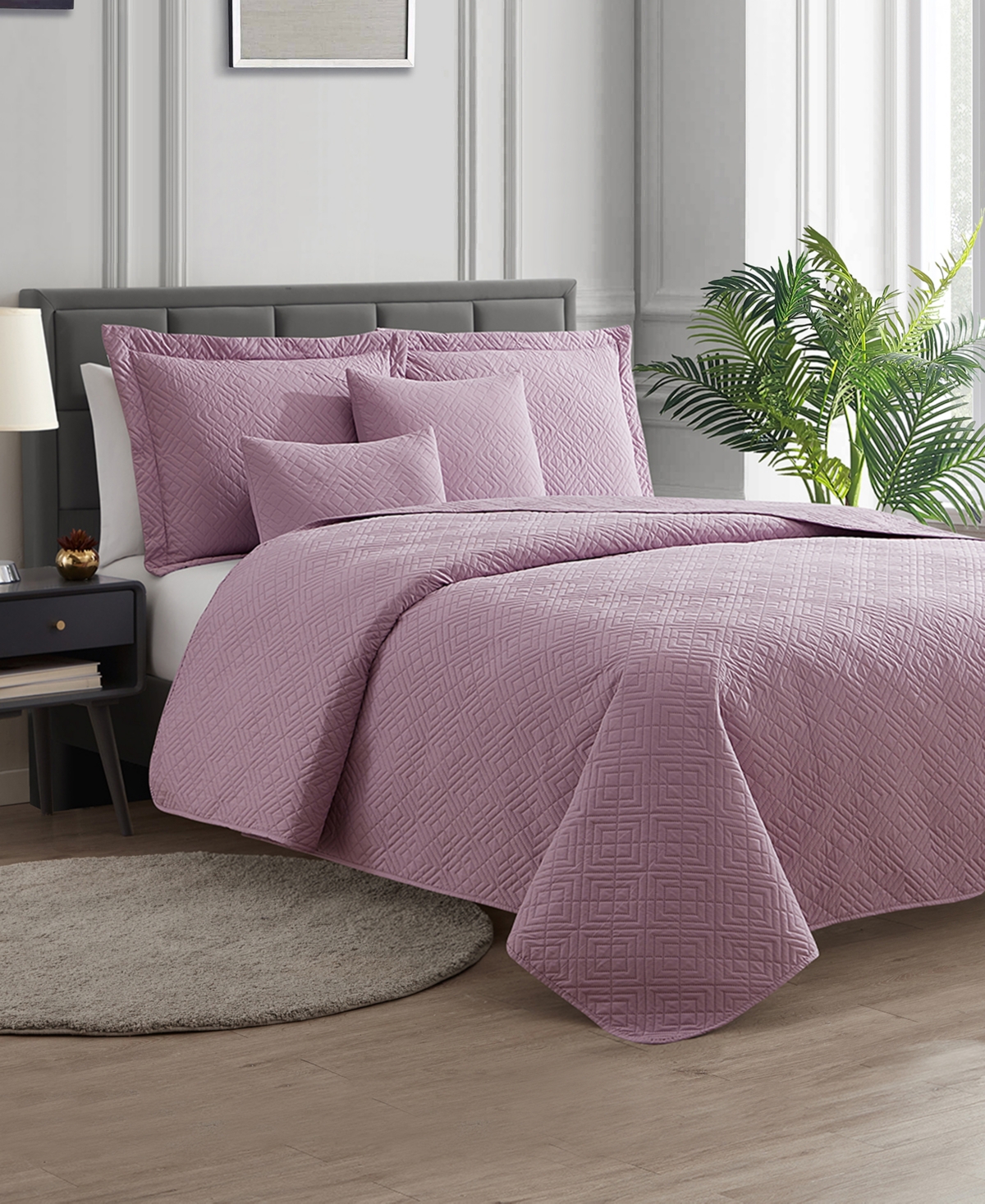 Click here for Nestl Diamond Embossed 5-Pc. Quilt Set  Full/Queen... prices