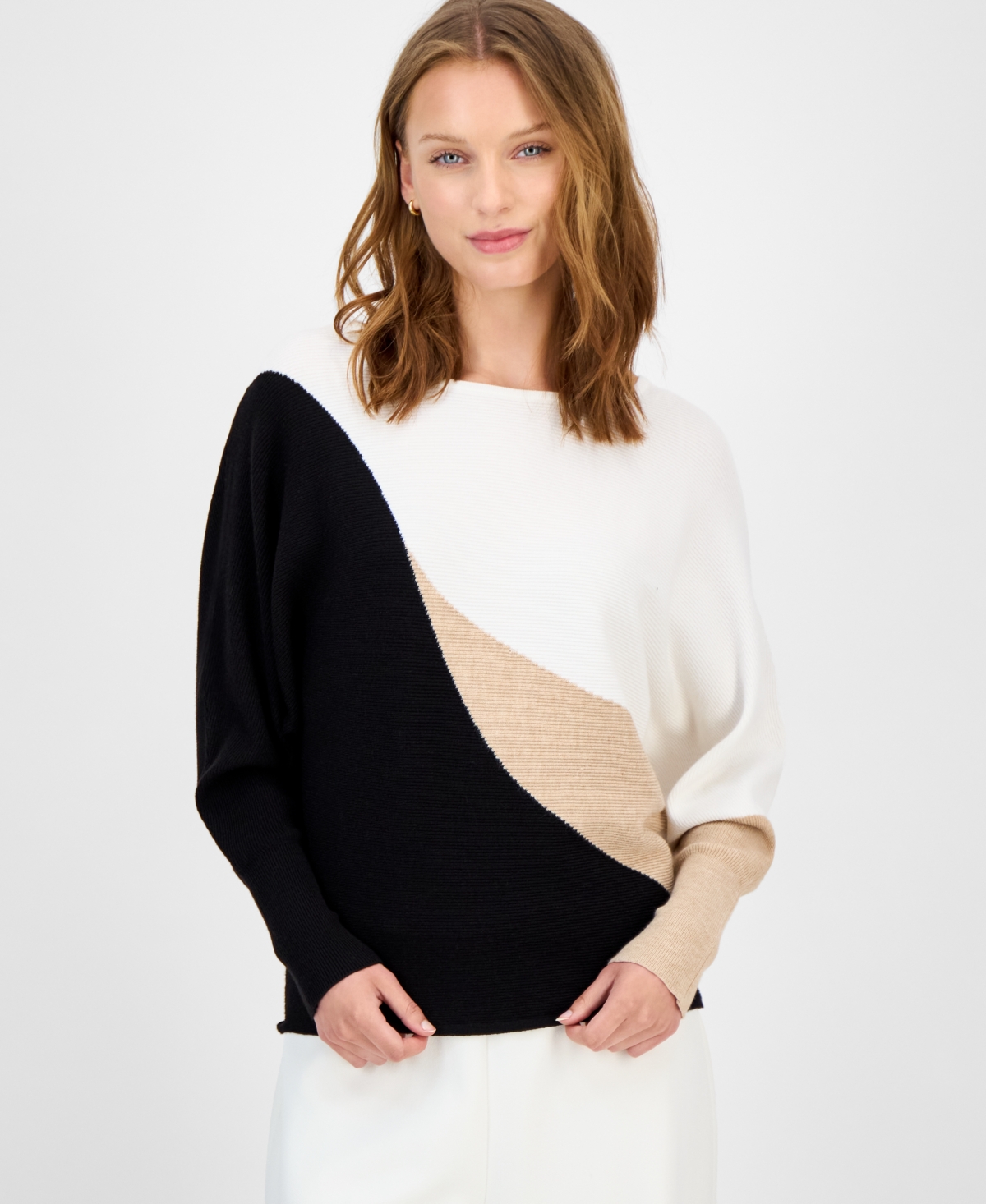 Click here for T Tahari Womens Colorblocked Crewneck Sweater - St... prices