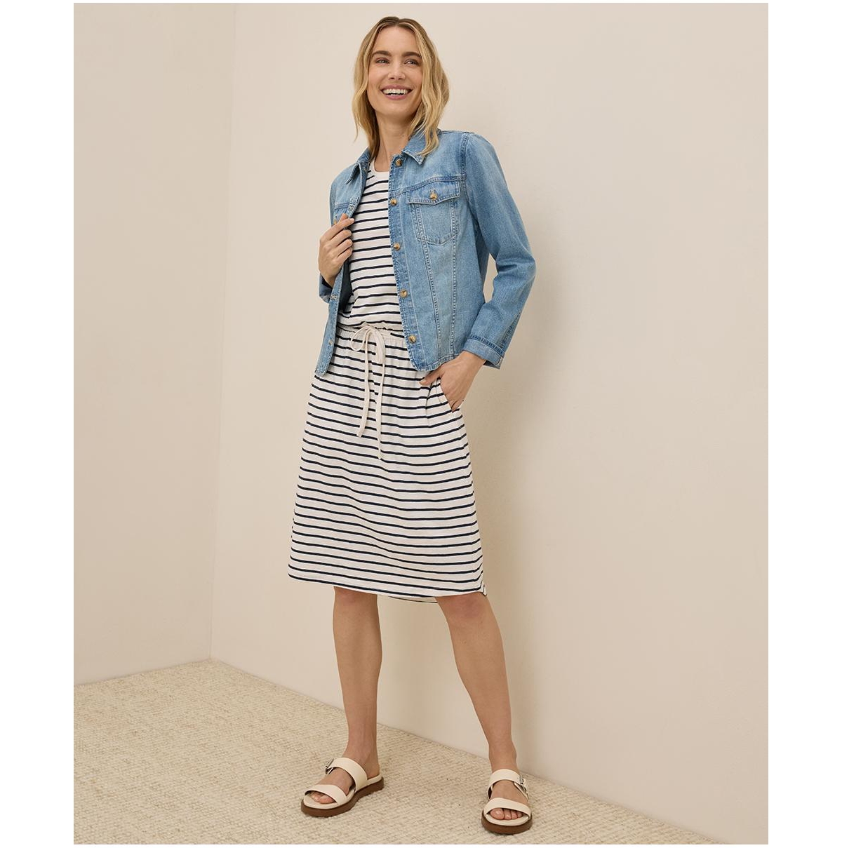 Click here for Pact Womens Organic Cotton Relaxed Slub Weekend Dr... prices