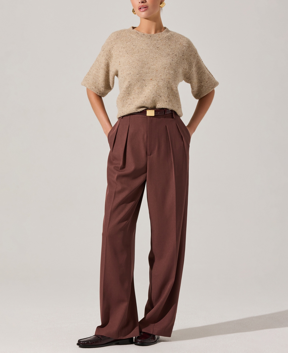 Click here for Astr the Label Womens Colette Crew Neck Sweater -... prices