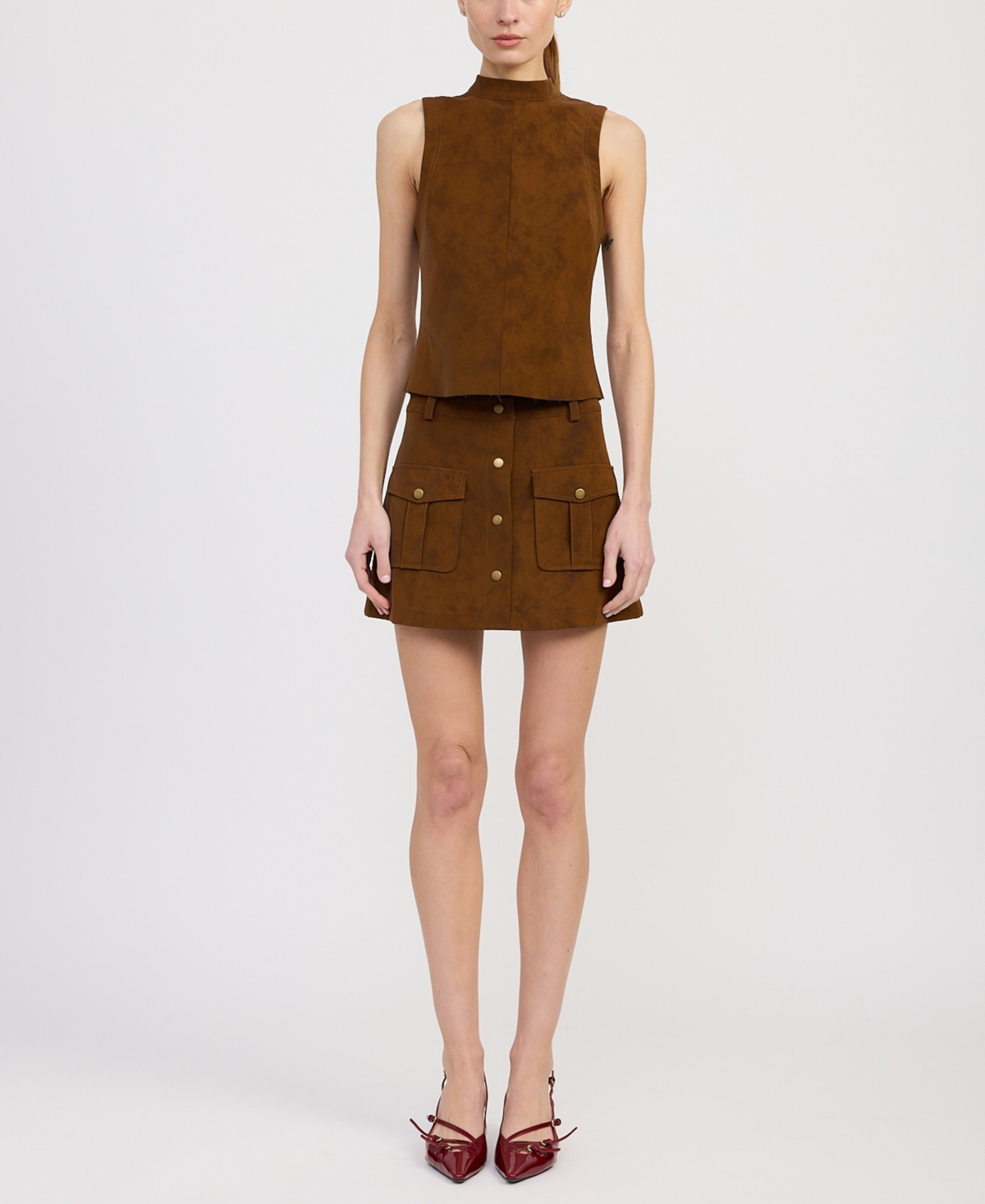 Click here for En Saison Womens Eloise Turtleneck SleevelessÂ Top... prices