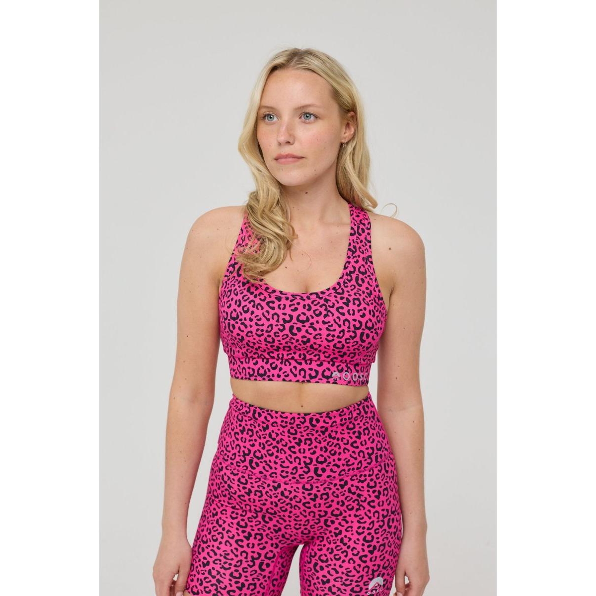 Click here for Oosc Womens High Support Elite Crossback Sports Br... prices