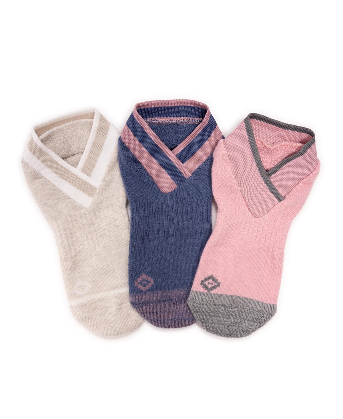 Click here for Muk Luks Womens Studio Socks - 3 Pair Pack - Bloom... prices