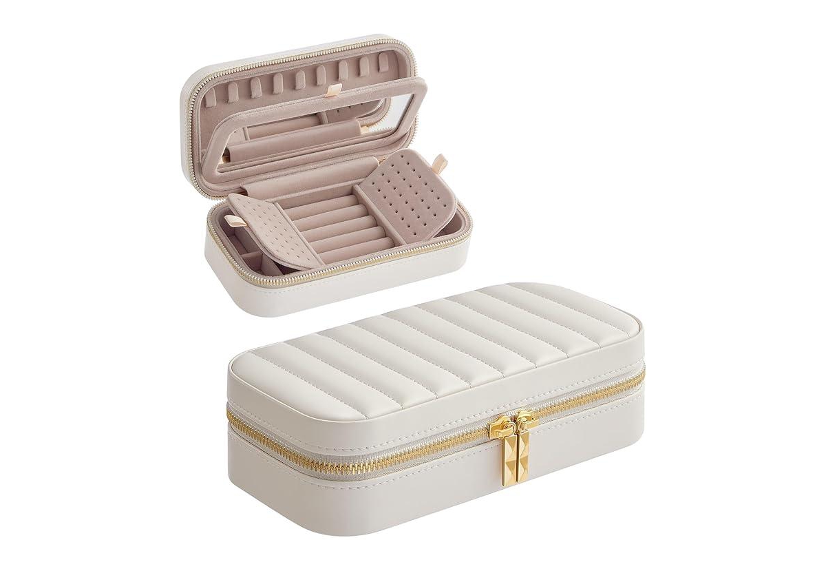 Click here for Songmics Home Jewelry Box - Cloud white prices