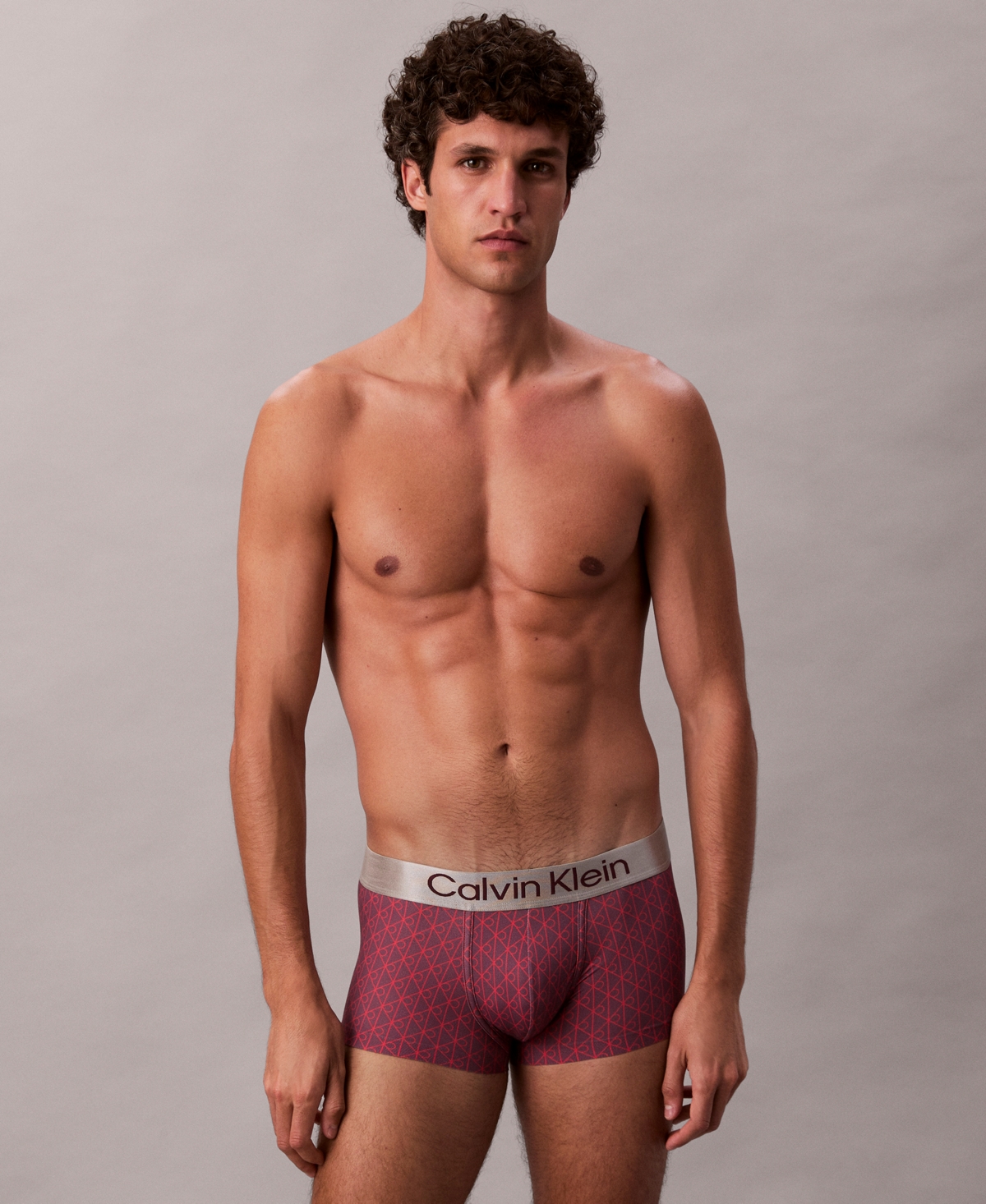 Click here for Calvin Klein Mens Logo Trunks - Teenie Deluster Em... prices