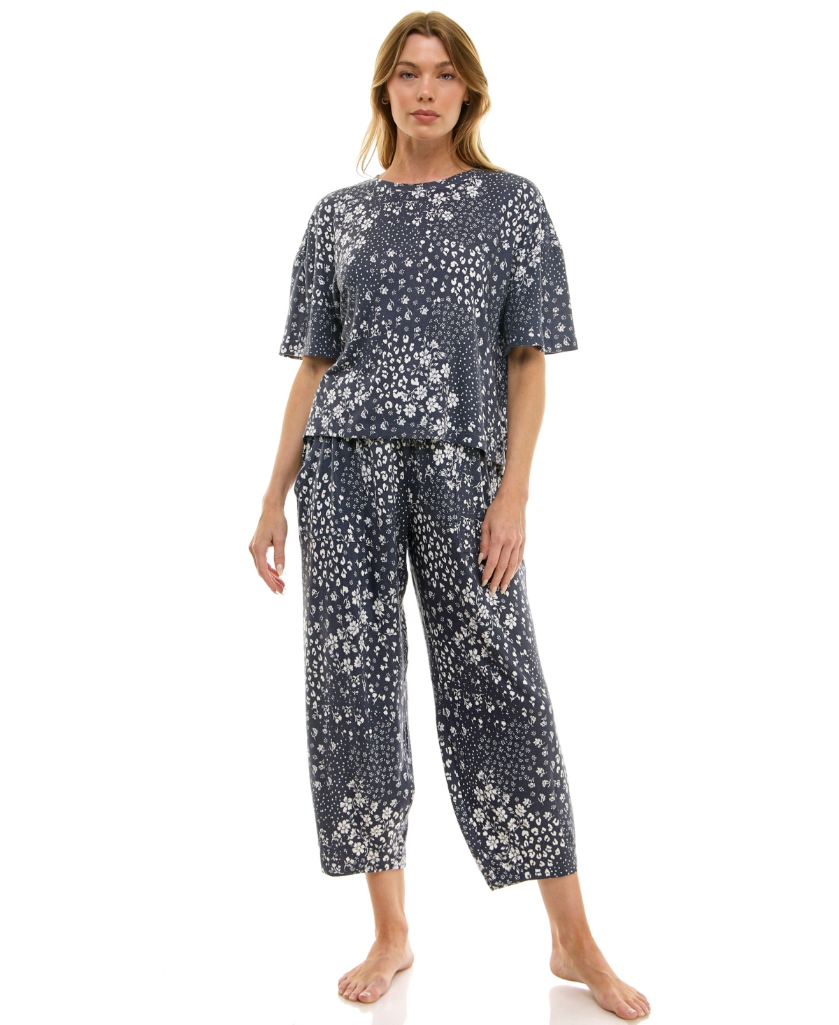 Click here for Roudelain Womens Boxy T-Shirt and Barrel Leg Pants... prices