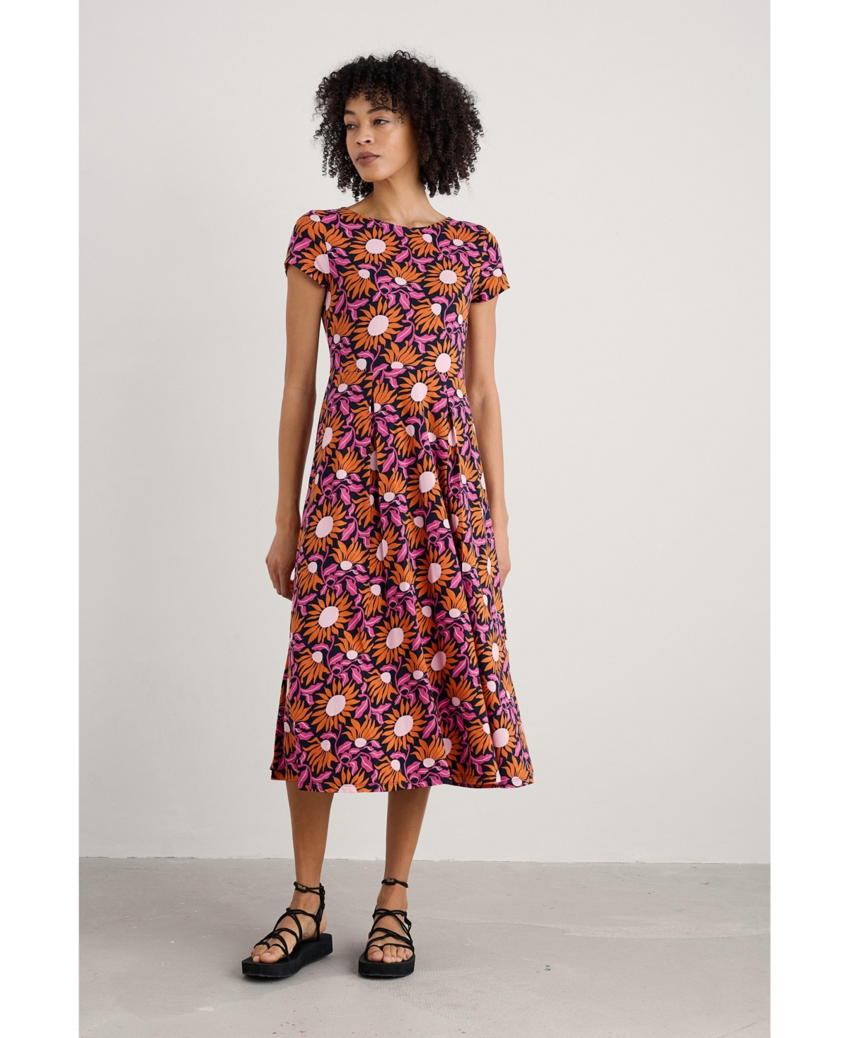 Click here for Seasalt Cornwall Womens Wild Bouquet Dress - Bold... prices