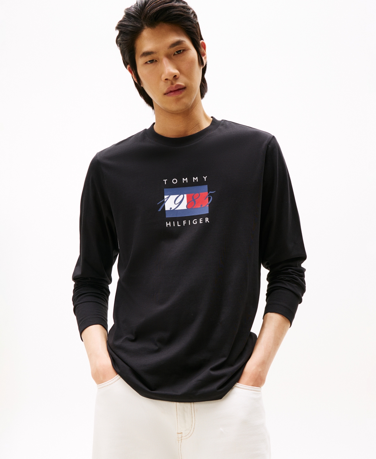 Tommy Hilfiger Mens Linear Flag Graphic Long Sleeves T-Shirt - Black