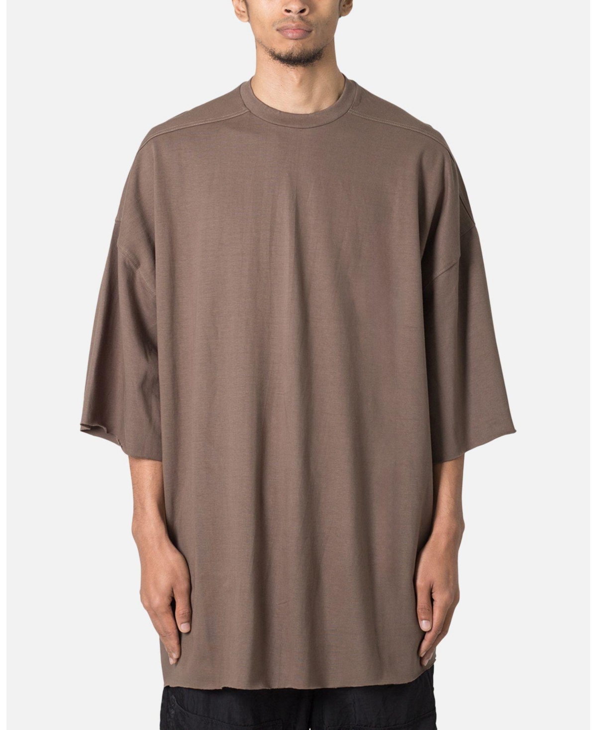 Click here for mnml Mens Bat Wing Style Graphic Tee prices