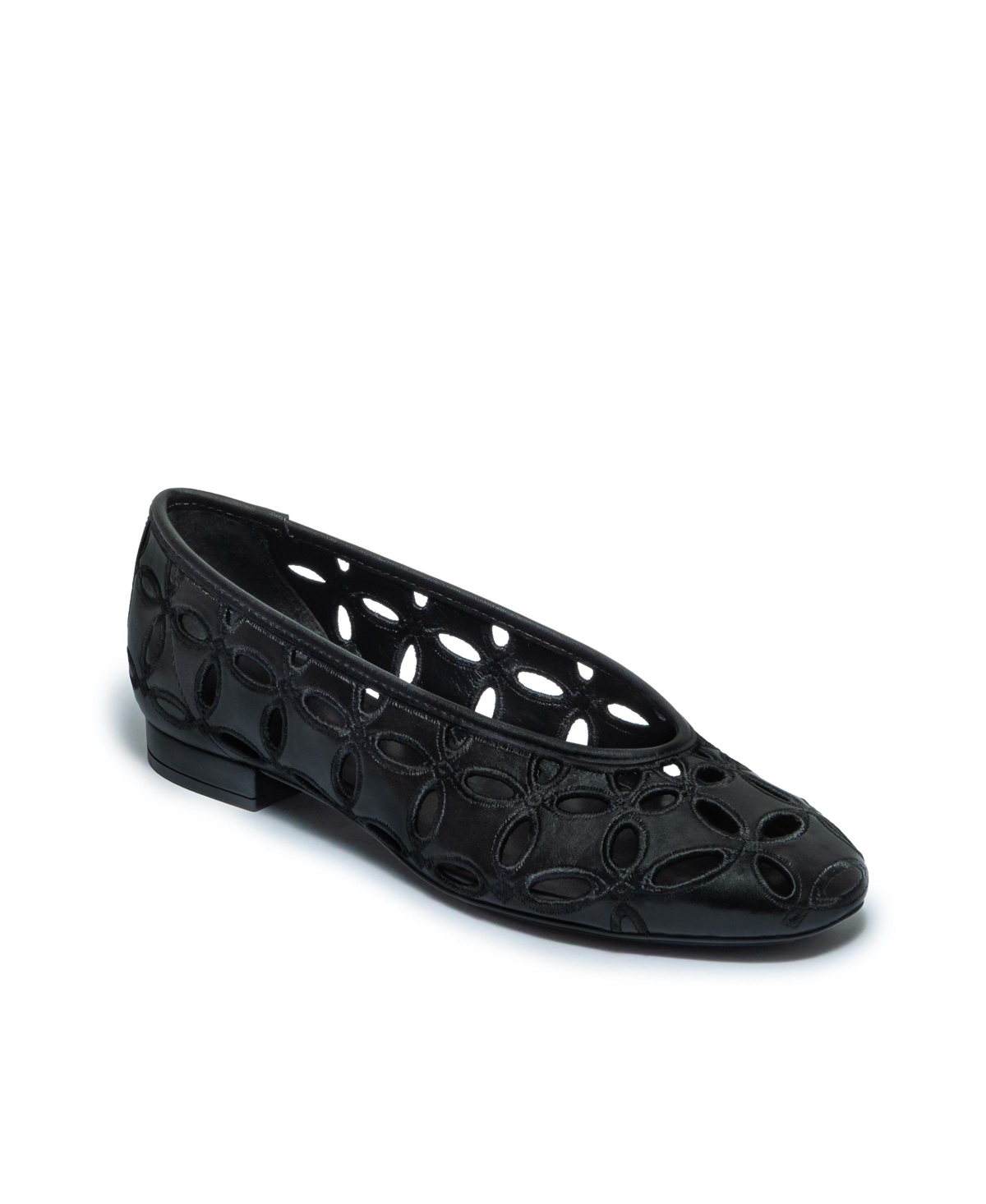 Click here for Bernardo Footwear womens Brie Ballet Flat - Black prices