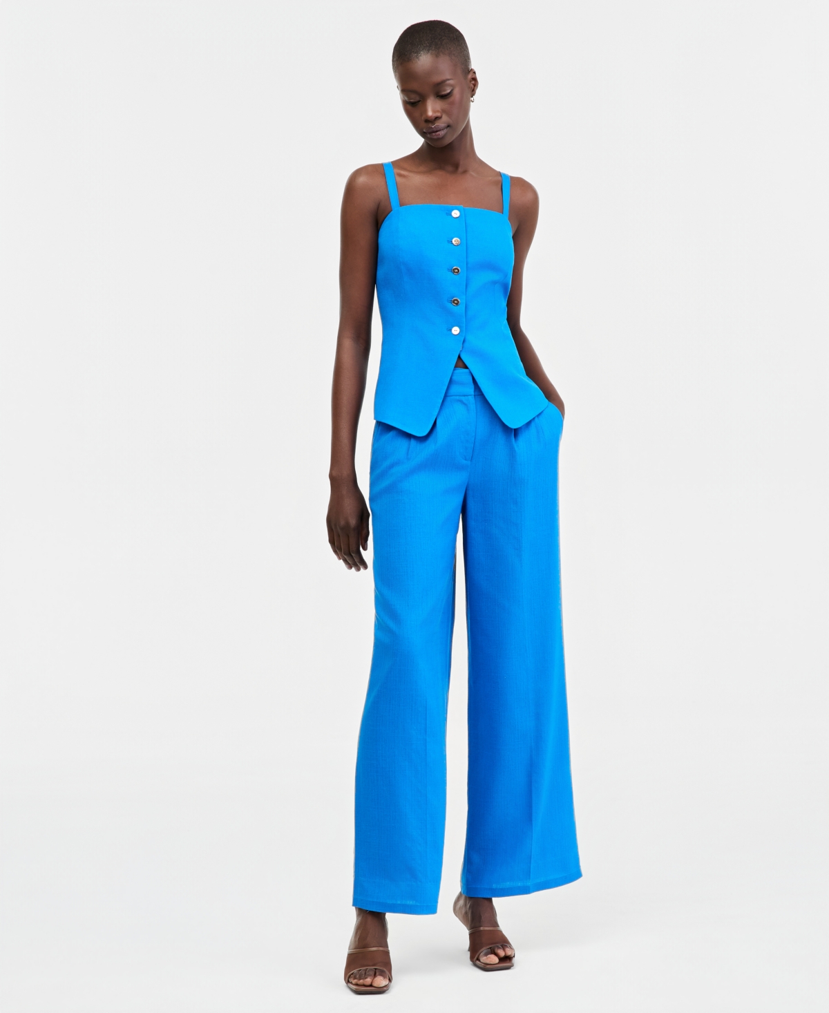 Click here for Tahari Asl Petite Mid Rise Wide Leg Pleated Trouse... prices