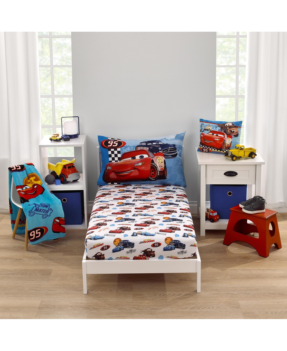NoJo Disney Cars Radiator Springs Lightning McQueen and Tow-Mater 2 Piece Toddler Sheet Set - Fitted Bottom Sheet and Reversible - Red