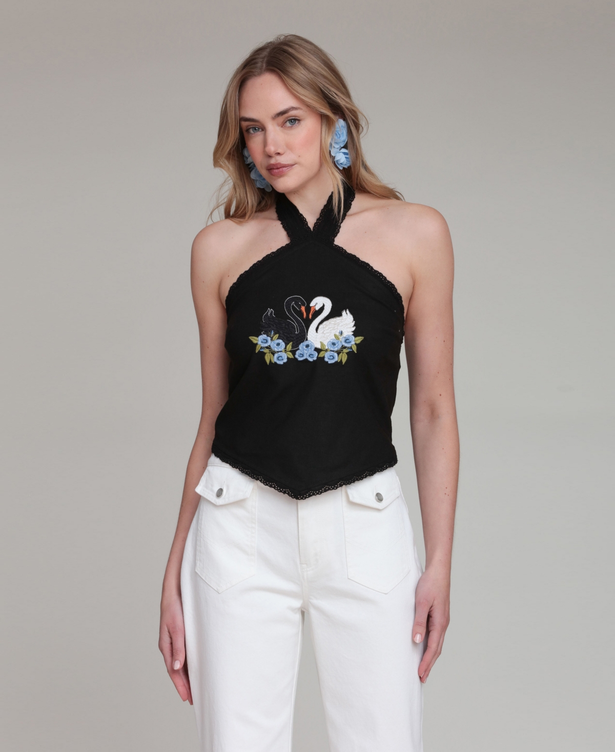 Click here for Avec Les Filles Womens Halter Tie-Neck Top - Black prices