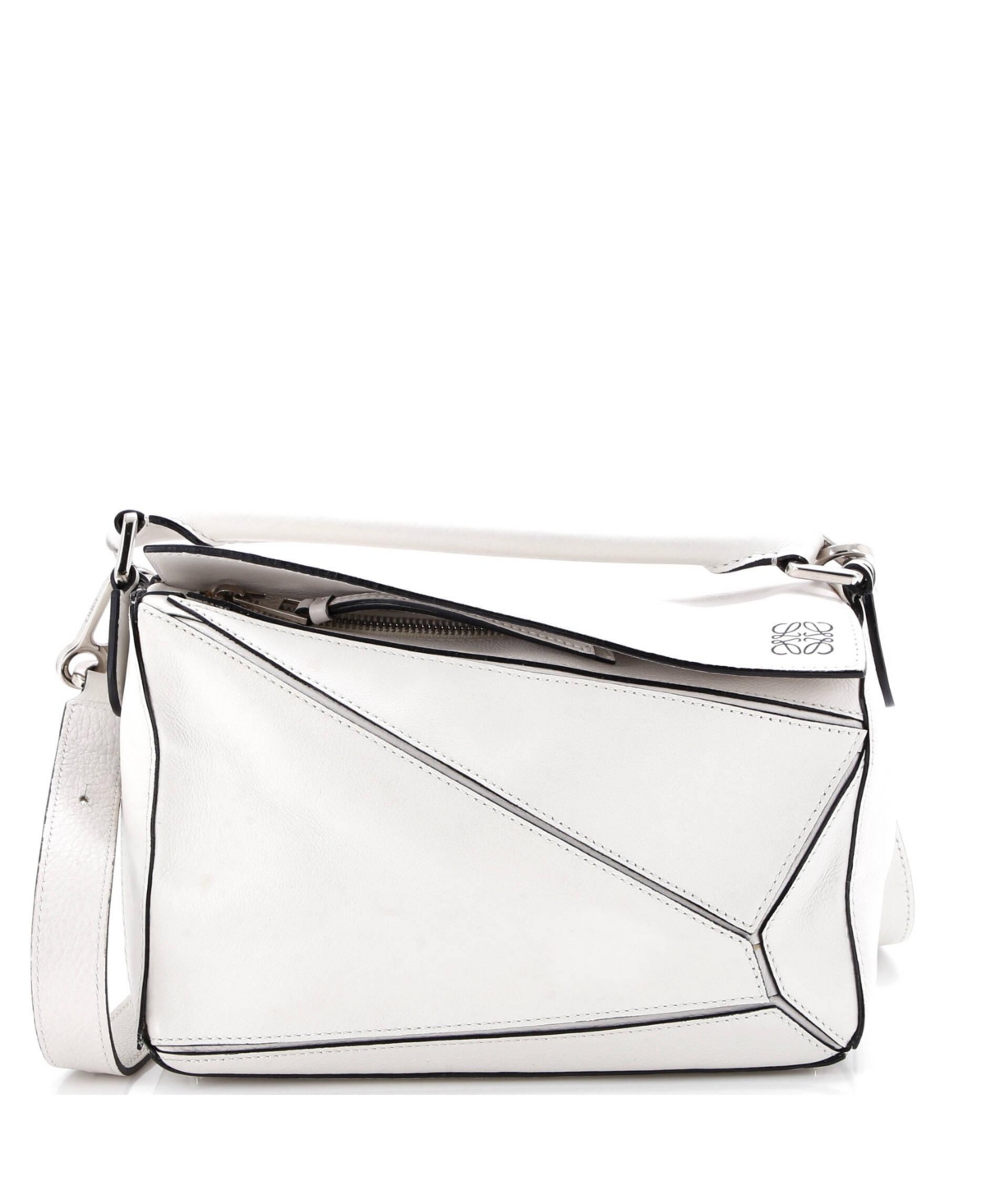 Click here for Pre-Owned Loewe Small Puzzle Bag Leather - White prices