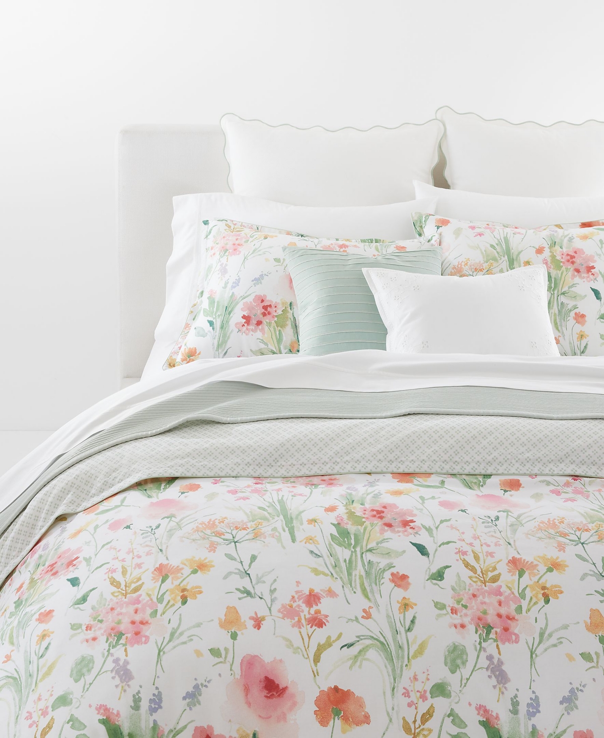Click here for Lauren Ralph Lauren Marguerite Floral 3-Pc. Duvet... prices