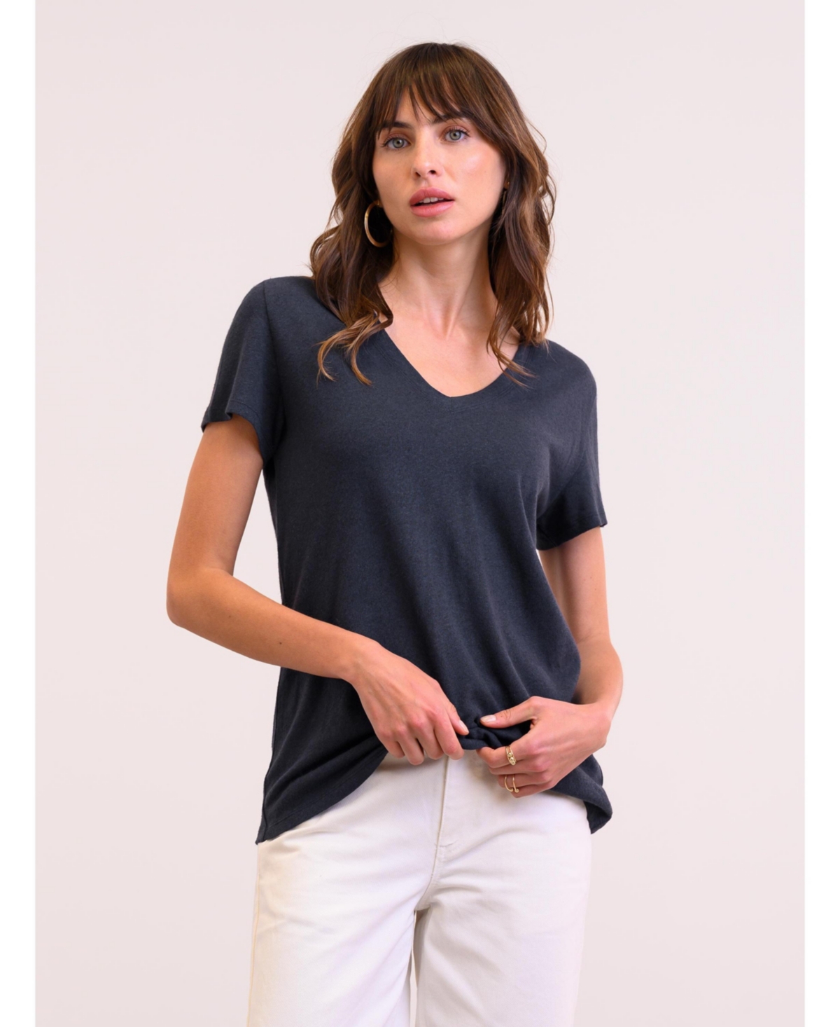 Click here for Celtic & Co. Womens Relaxed V-Neck Linen Blend T-S... prices