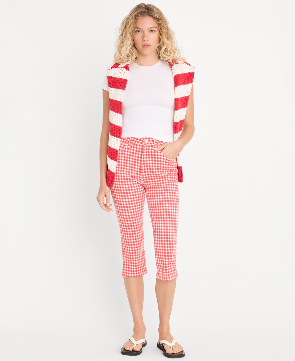 Click here for Good American Womens Cotton-Blend Gingham Capris P... prices