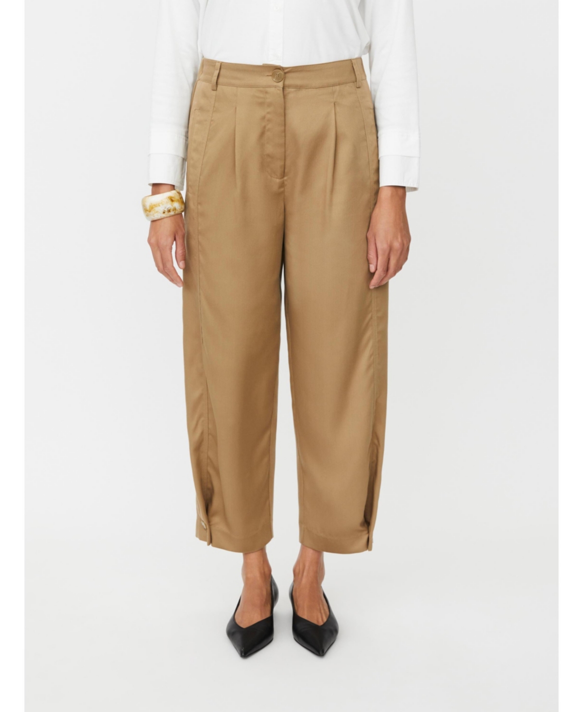 Click here for Masai Copenhagen Womens MaPunna Cropped Trousers -... prices