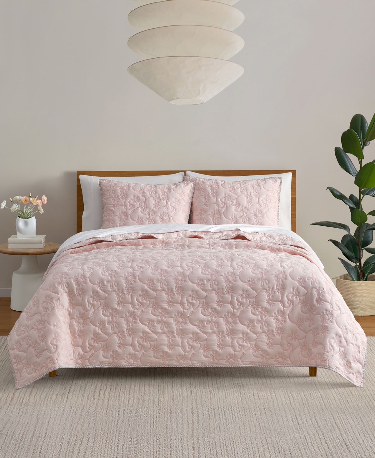 Click here for Ugg Botanical Pattern 3-Pc. Quilt Set  Full/Queen... prices