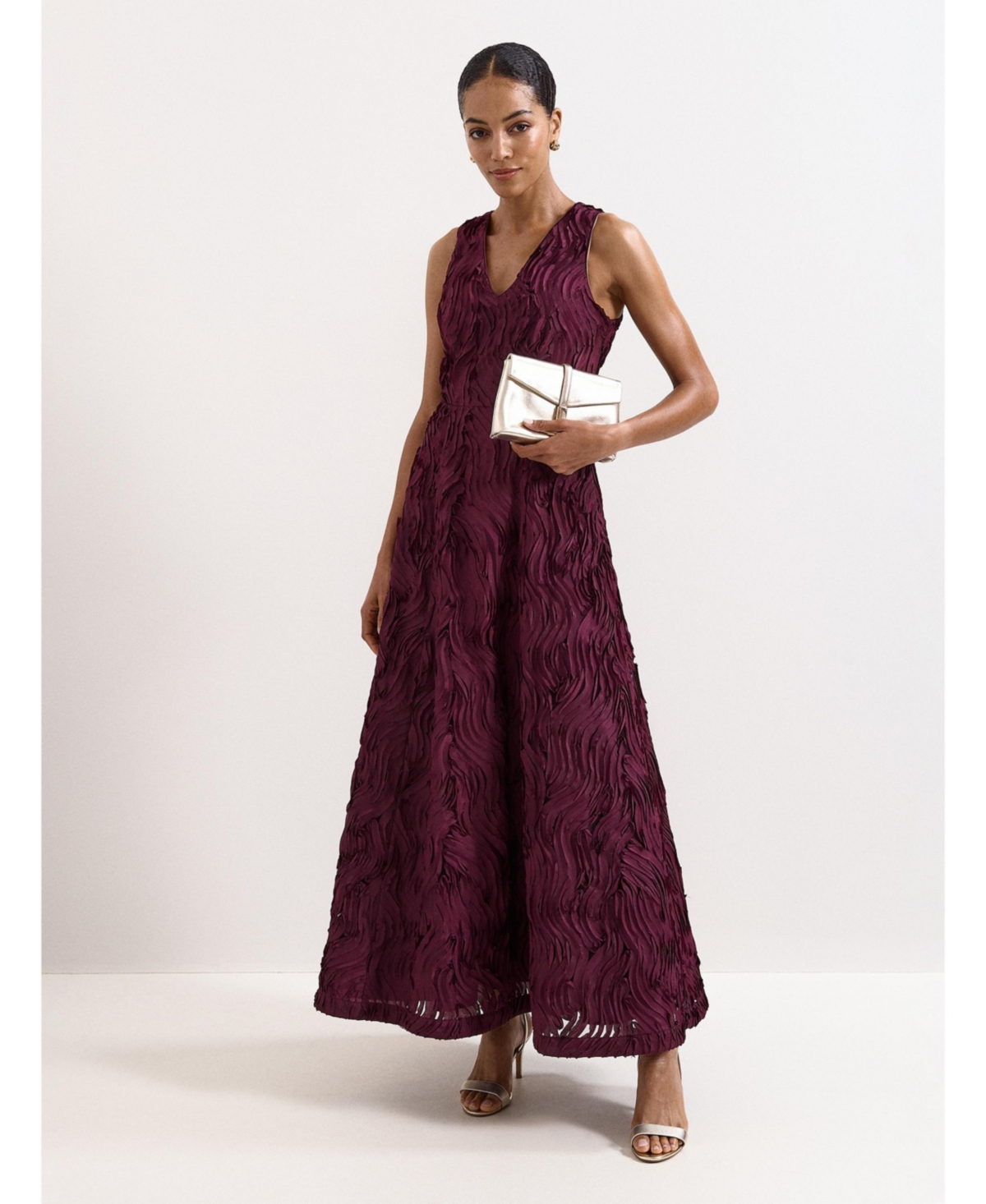 Click here for Phase Eight Womens Amanda Textured Wave Maxi Dress... prices