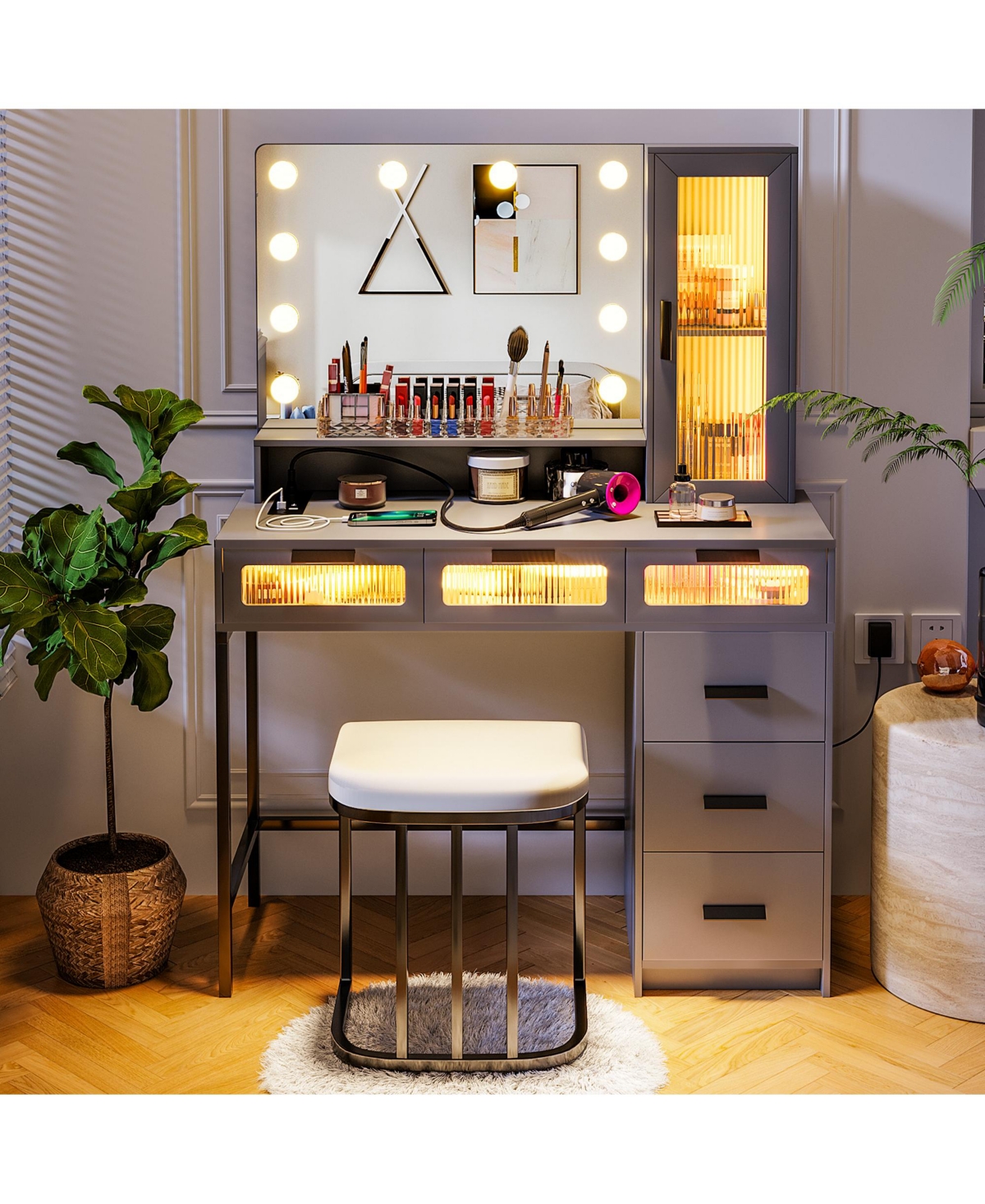 Click here for Vlsrka Vanity Desk with Hollywood Mirror and Led L... prices