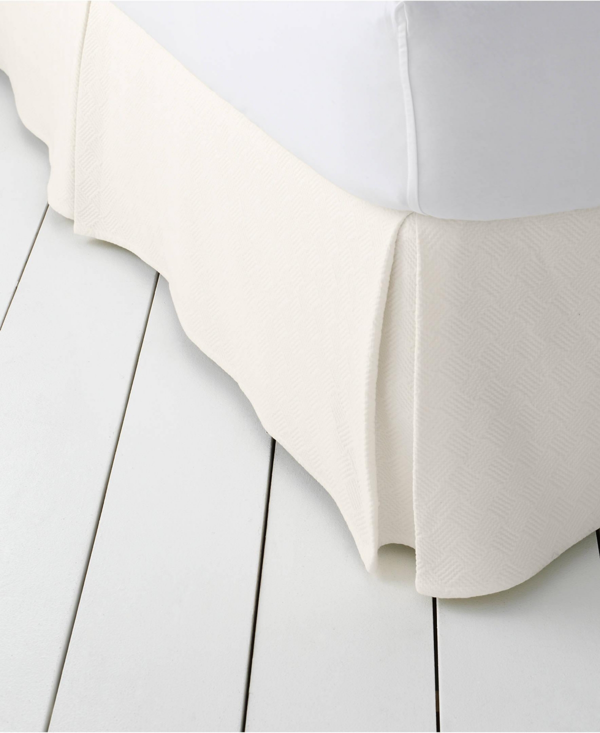 Click here for Lands End Basketweave Cotton Matelasse Bedskirt -... prices