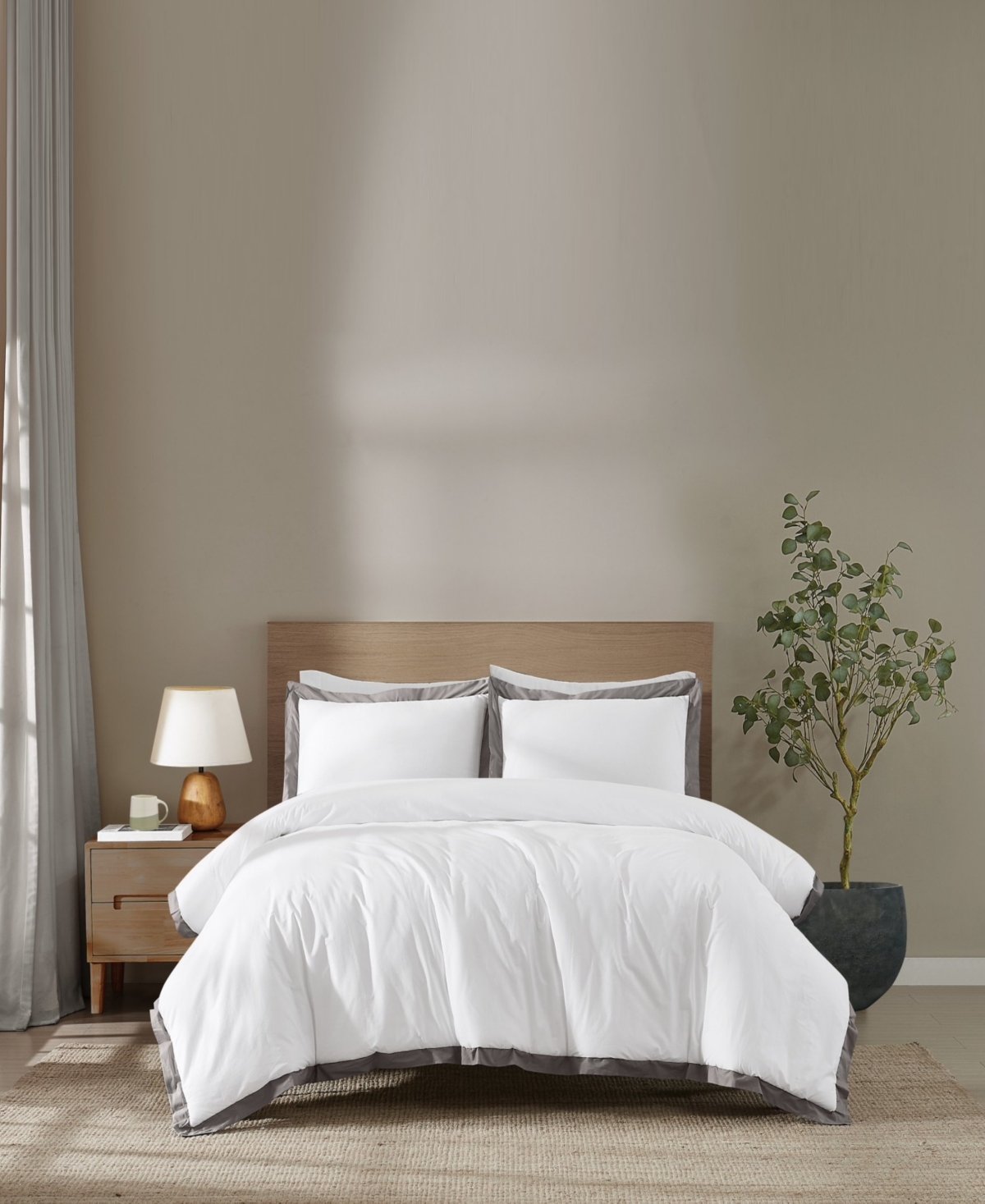 Click here for Brooklyn Loom Cotton Hotel Border 3-Piece Duvet Co... prices