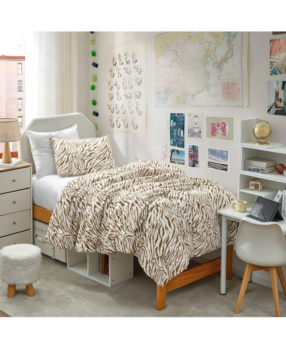 Click here for Coma Inducer Serengeti - Oversized Comforter Set -... prices