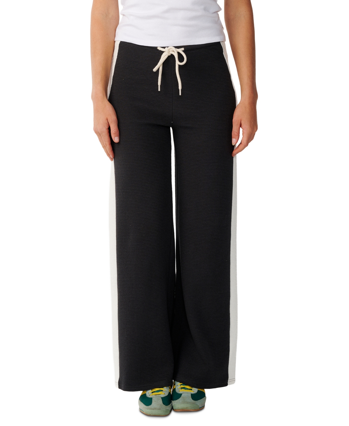 Click here for Rip Curl Womens Retro Swell Cotton Wide-Leg Pants... prices