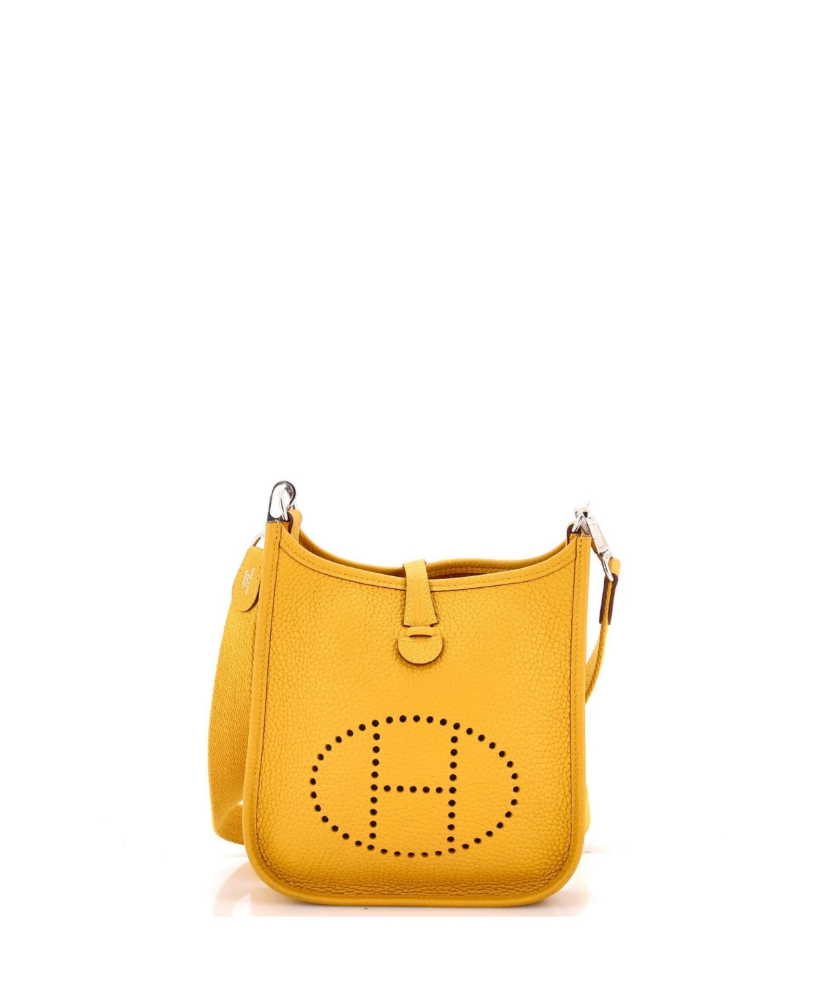 Click here for Pre-Owned Hermes Tpm Evelyne Bag Gen Iii Clemence... prices