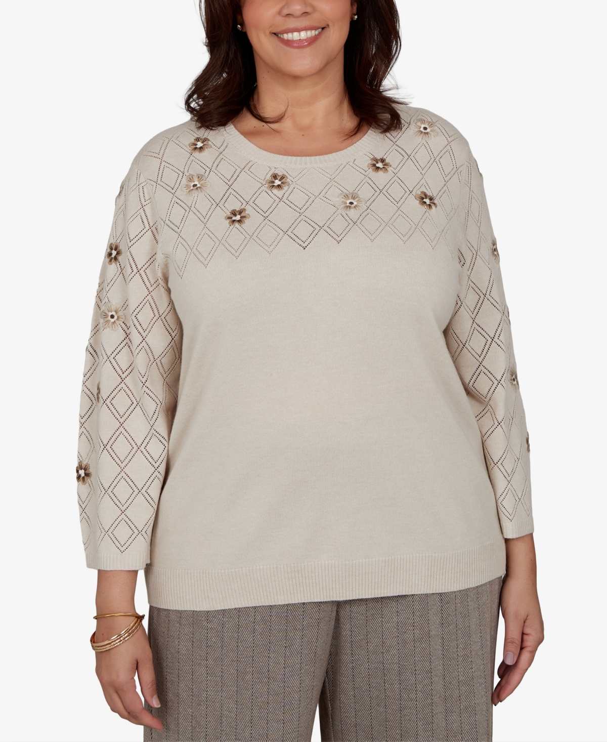 Click here for Alfred Dunner Plus Size 3/4-Sleeve Crewneck Pullov... prices