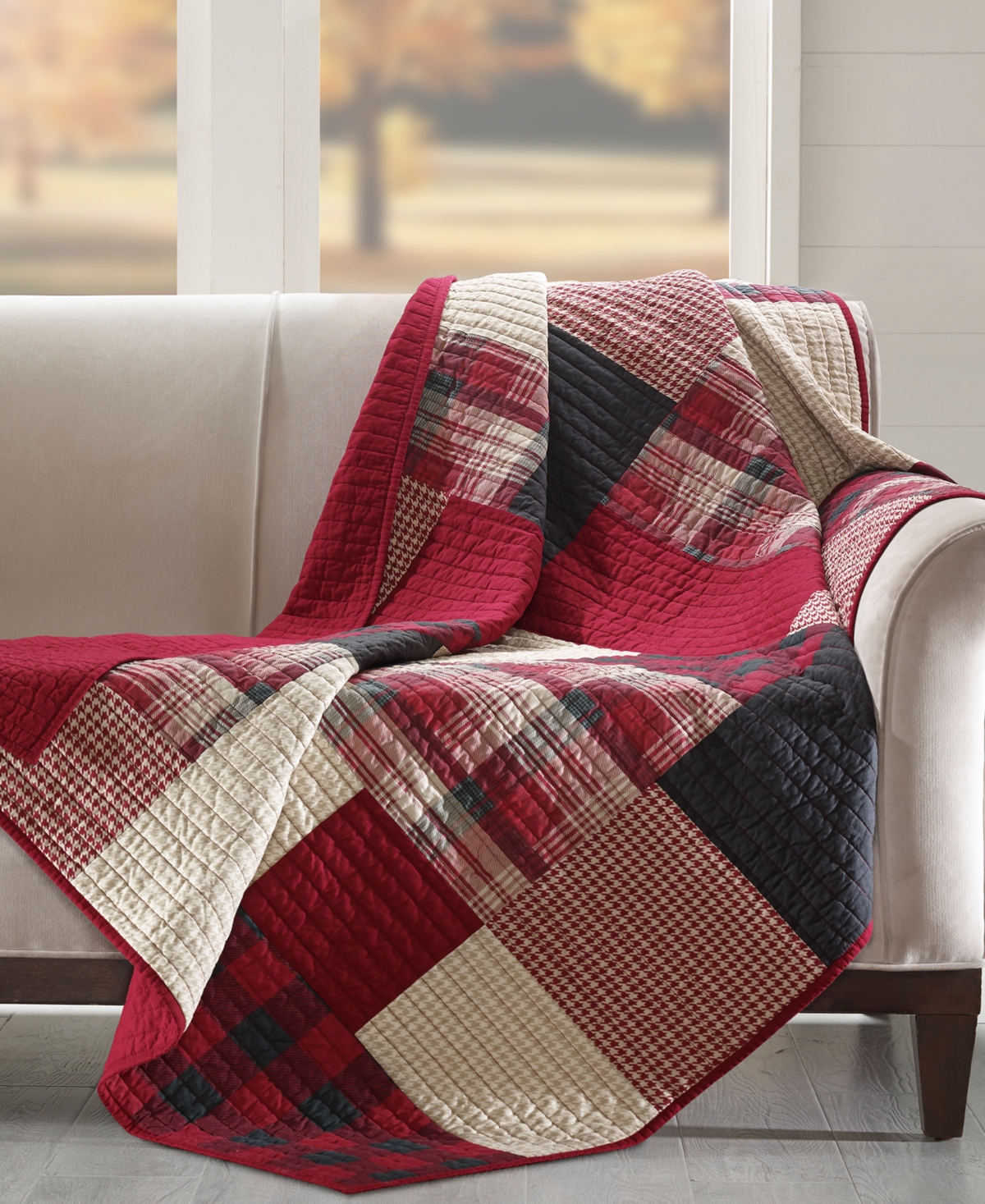 Click here for Woolrich Patchwork Quilted Throw  50 x 70 - Red prices
