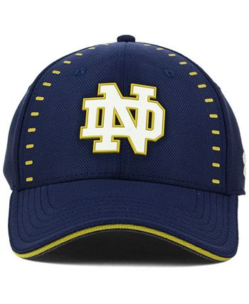 Under Armour Notre Dame Fighting Irish Blitzing Flex Stretch Fitted Cap ...