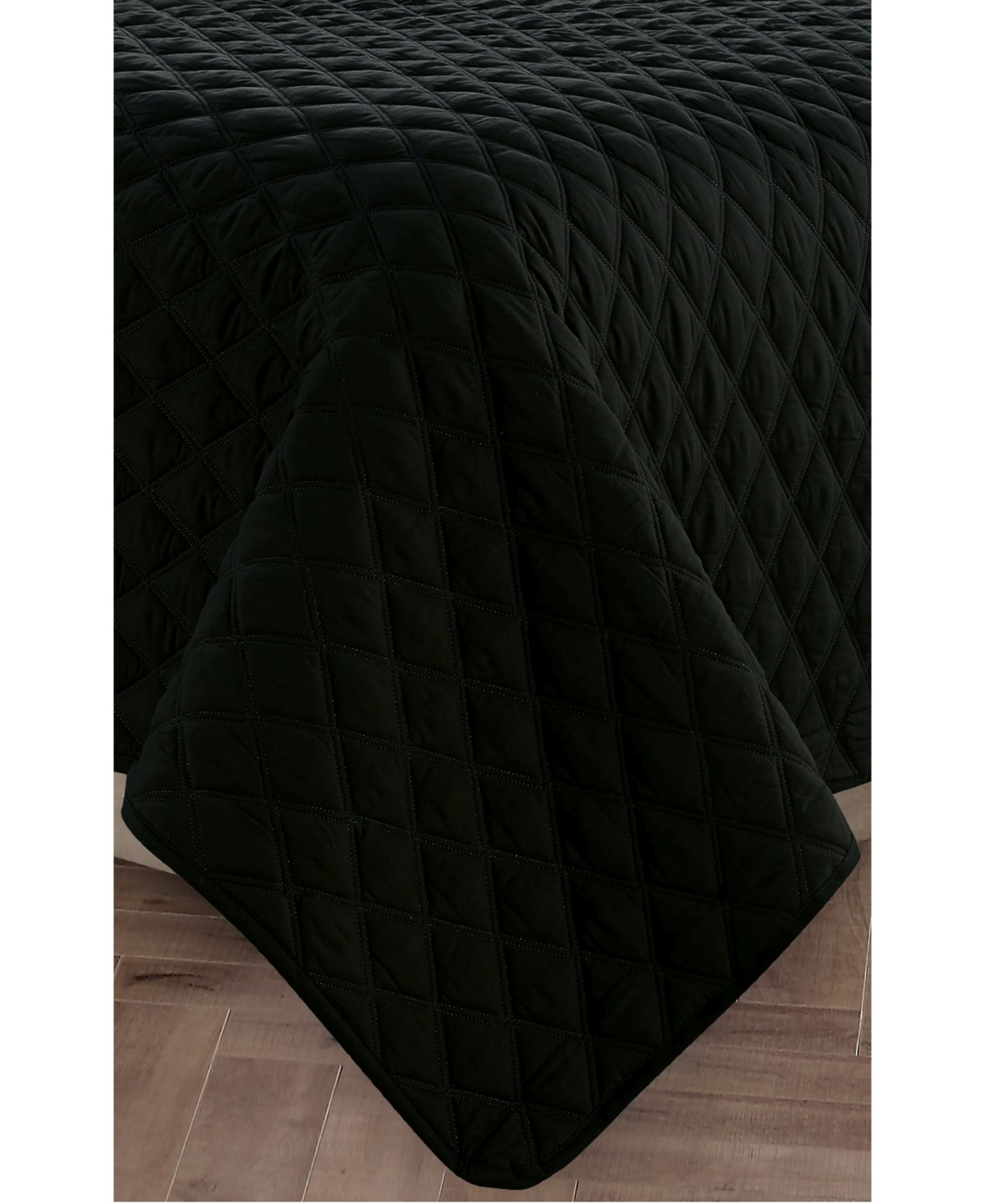 Click here for Elegant Comfort Luxury Diamond Design 3-Pc. Quilte... prices