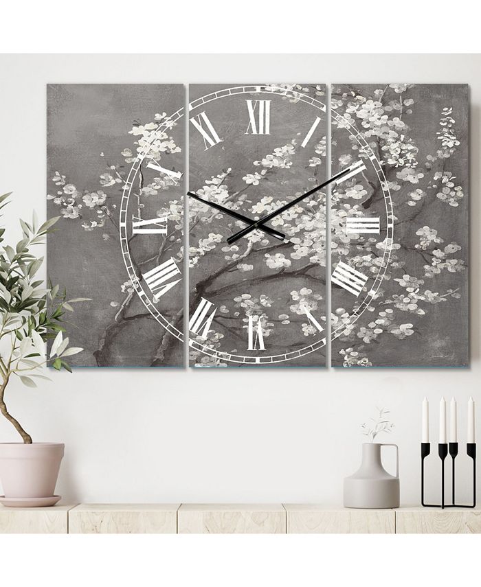 Designart Traditional 3 Panels Metal Wall Clock - Macy's