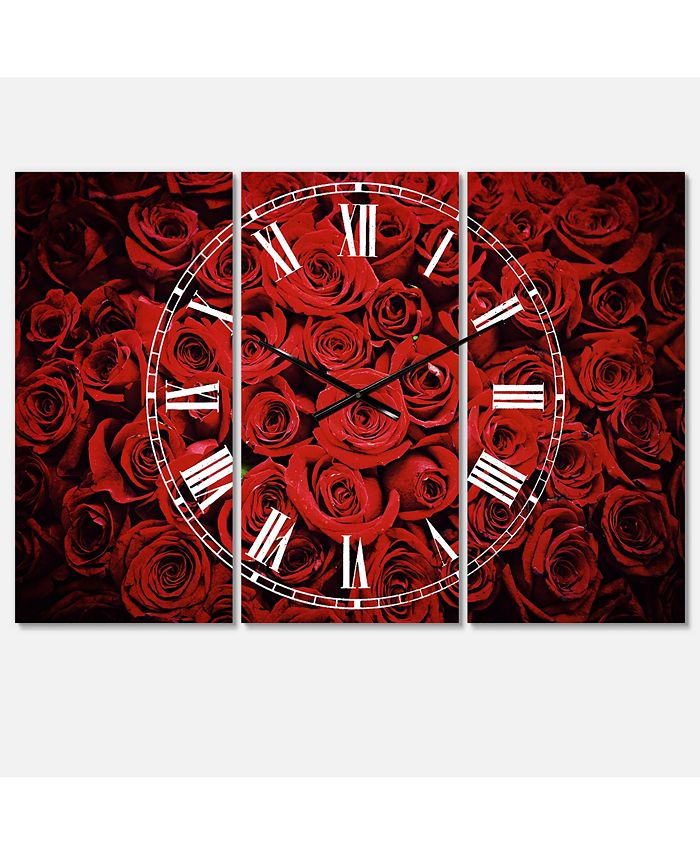 Designart Traditional 3 Panels Metal Wall Clock - Macy's