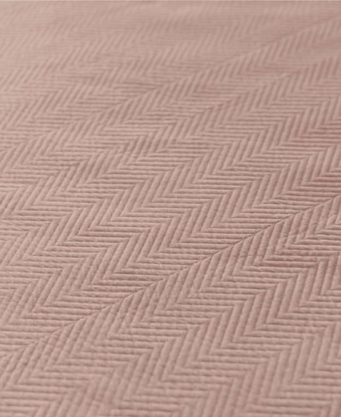 Jennifer Adams Home Jennifer Adams Matisse Queen Blanket/Coverlet - Macy's