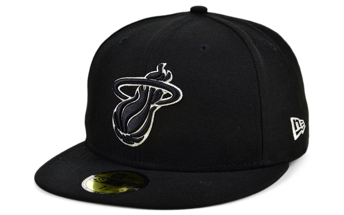 Click here for New Era Miami Heat Black White 59FIFTY Cap - Black prices