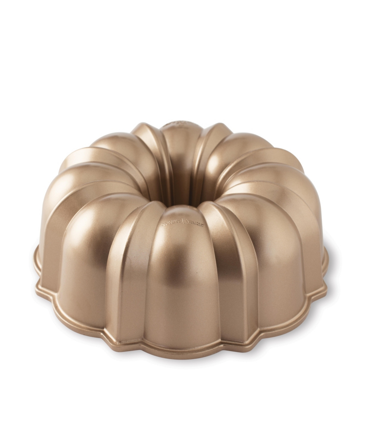 Click here for Nordic Ware Copper Cast Bundt Pan prices