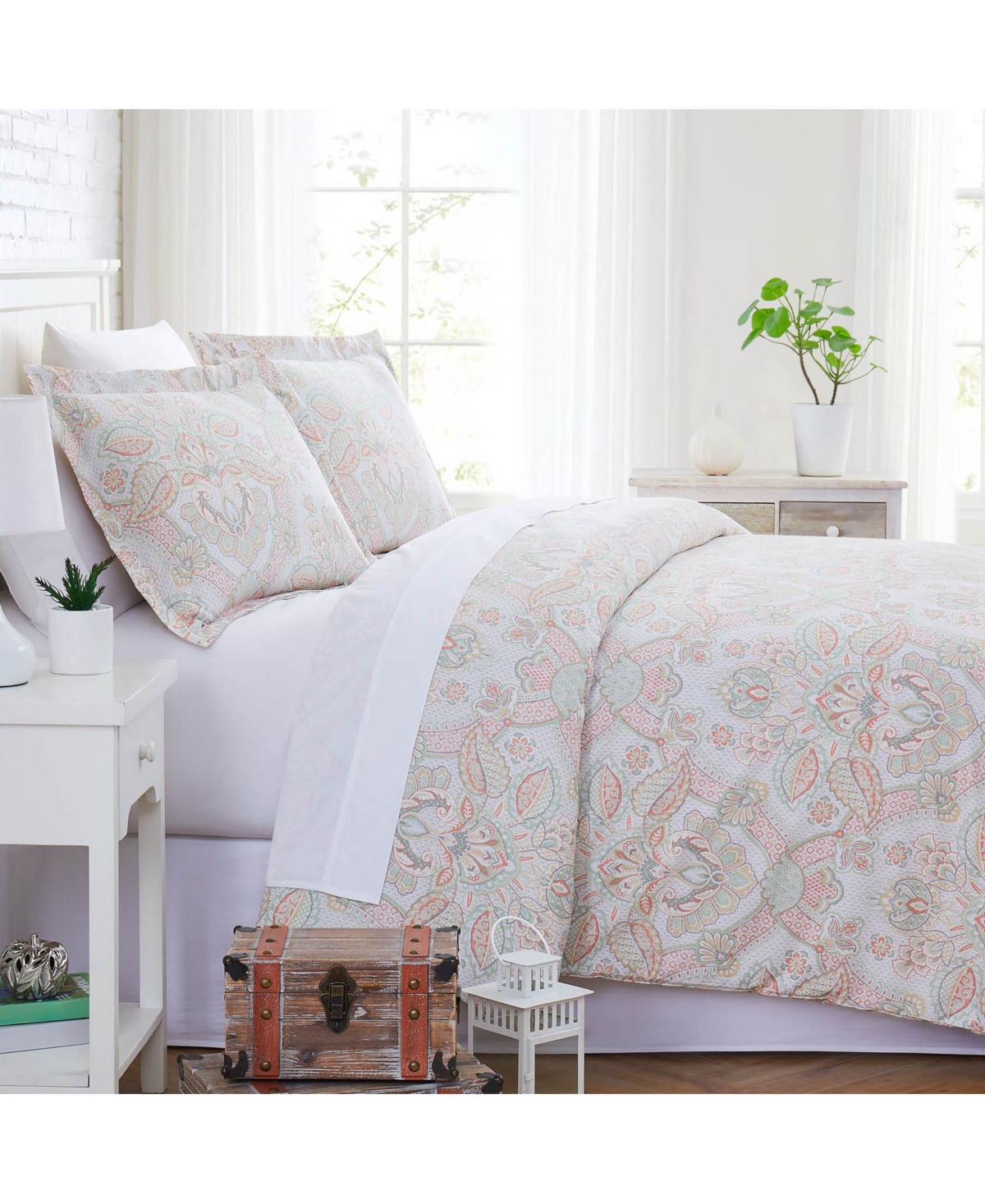 Click here for Southshore Fine Linens Enchantment Extra Soft 3-Pc... prices