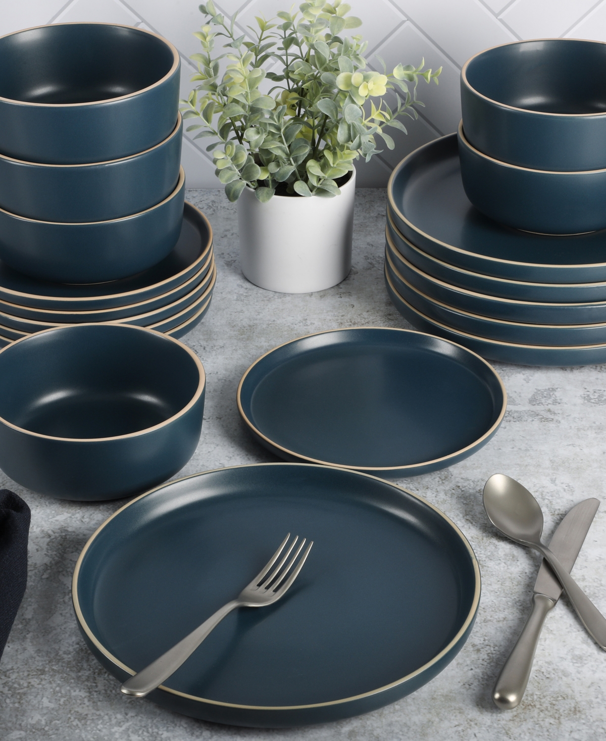 Click here for Gibson Home Zuma 18 Pc. Dinnerware Set  Service fo... prices