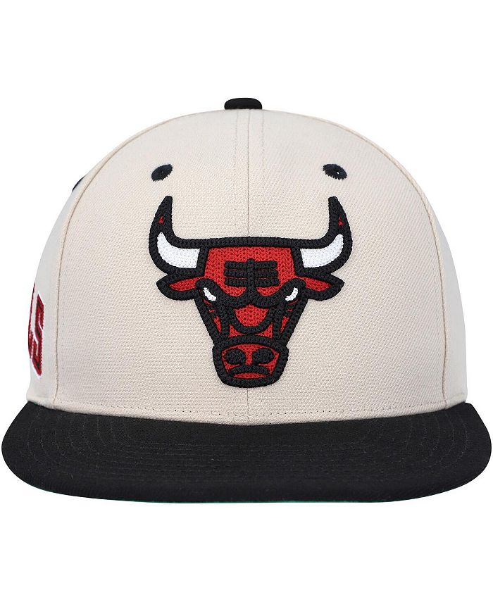 Mitchell & Ness Men's Cream, Black Chicago Bulls Hardwood Classics 2 ...