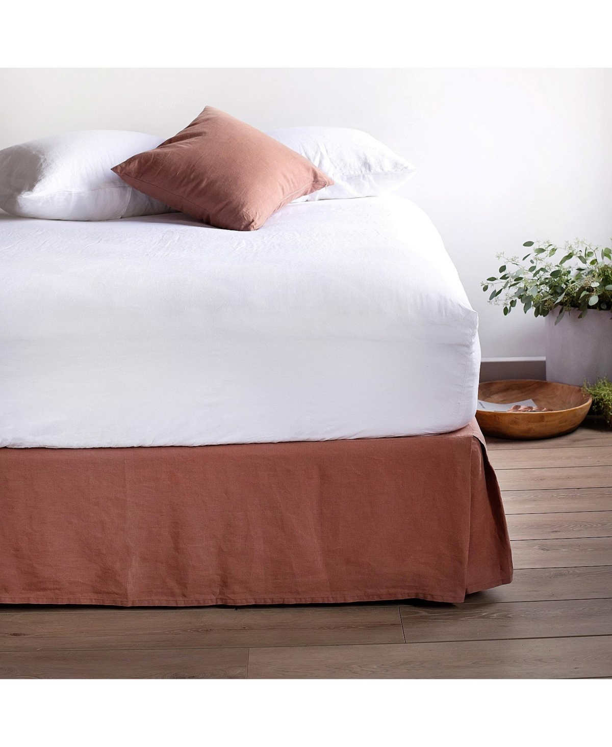 Click here for 100 French Linen Bedskirt - Queen - Clay prices