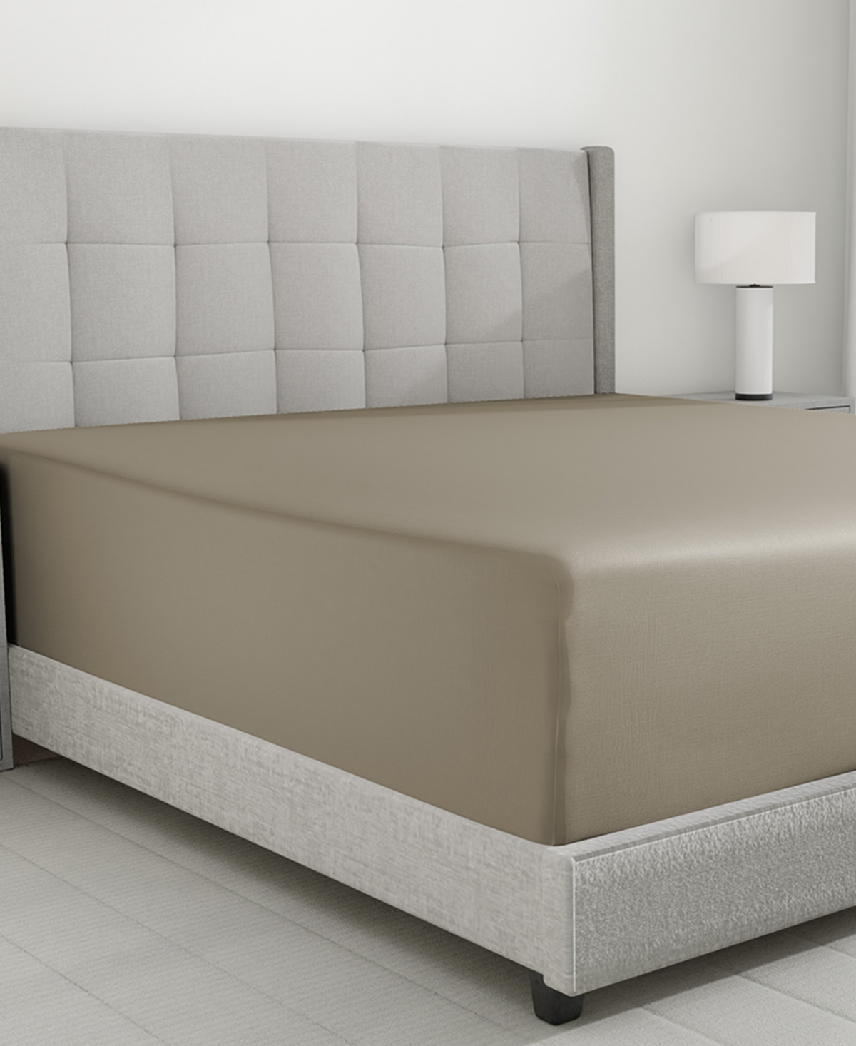 Click here for 600 Thread Count Fitted Sheet Only - 100 Cotton Sa... prices