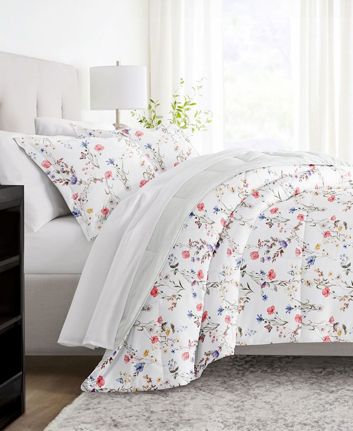ienjoy Home Meadow Floral Stripe 3-Piece Comforter Set, Full/Queen - Macy's