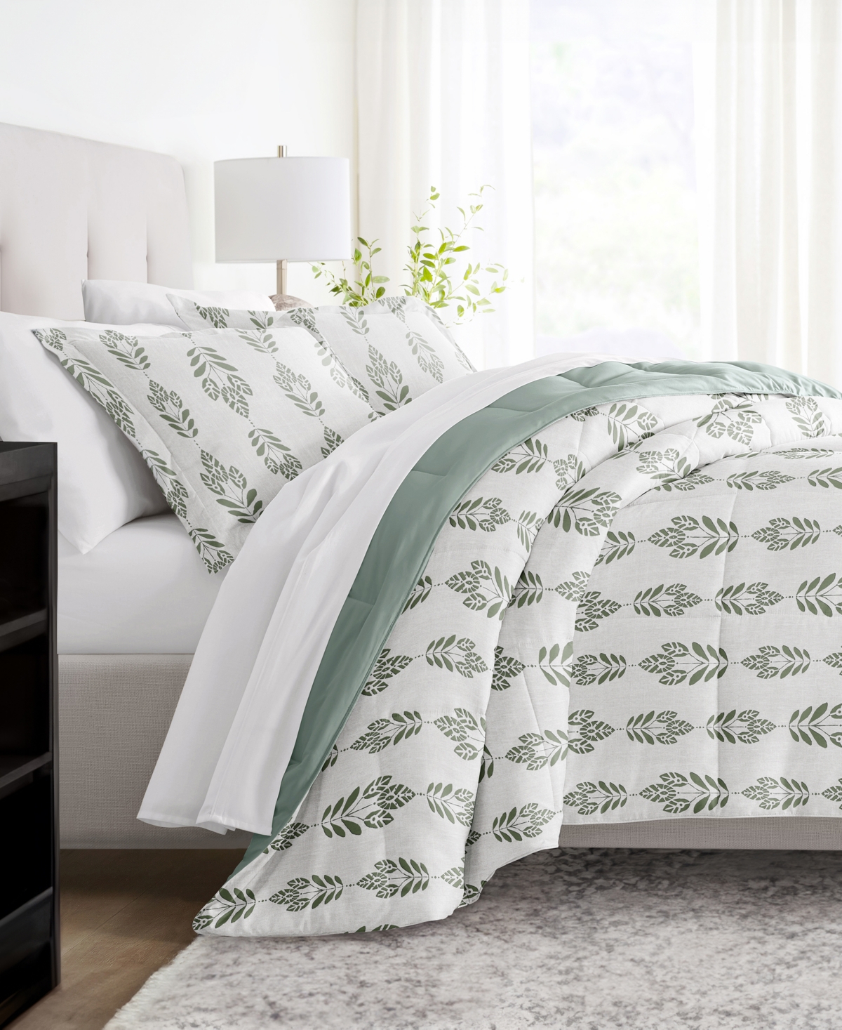 Click here for ienjoy Home Folk Leaves 3-Piece Comforter Set  Ful... prices