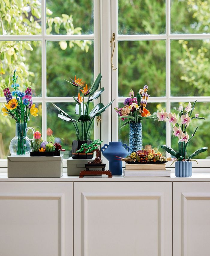 LEGO® Daffodils 40747 Celebration Gift Toy Building Set - Macy's