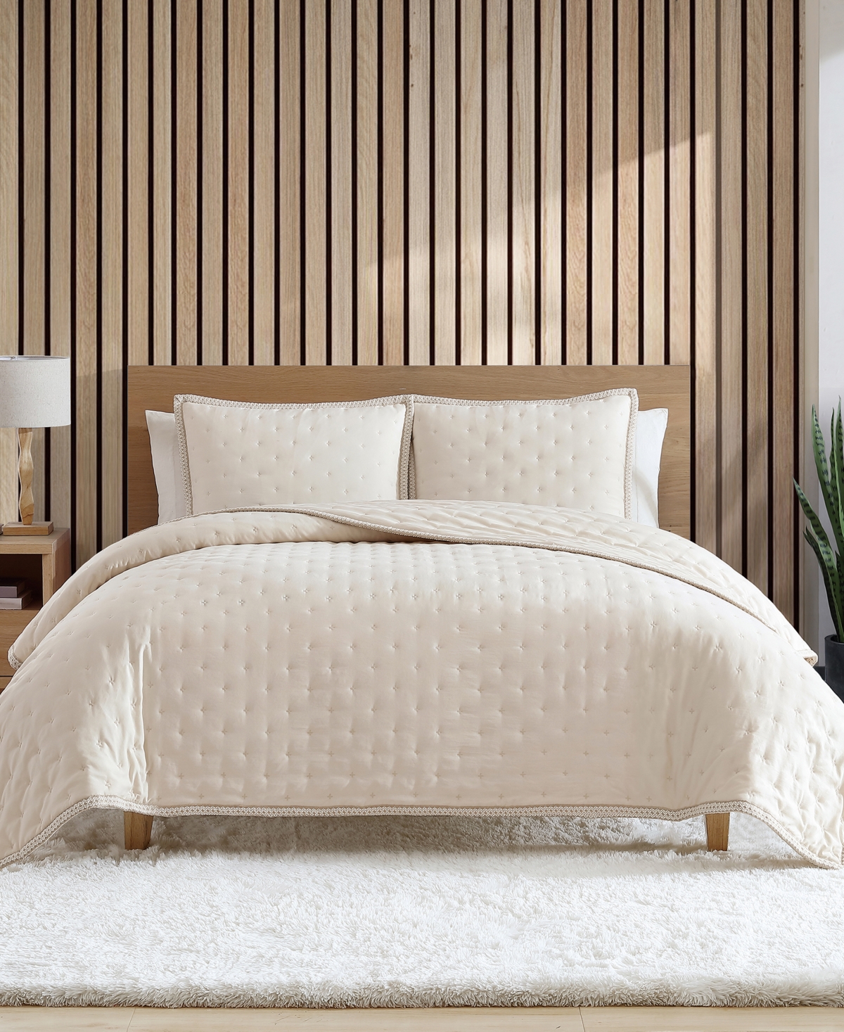 Click here for Ugg Devon Ugg Braid Quilt Set  King - Birch prices