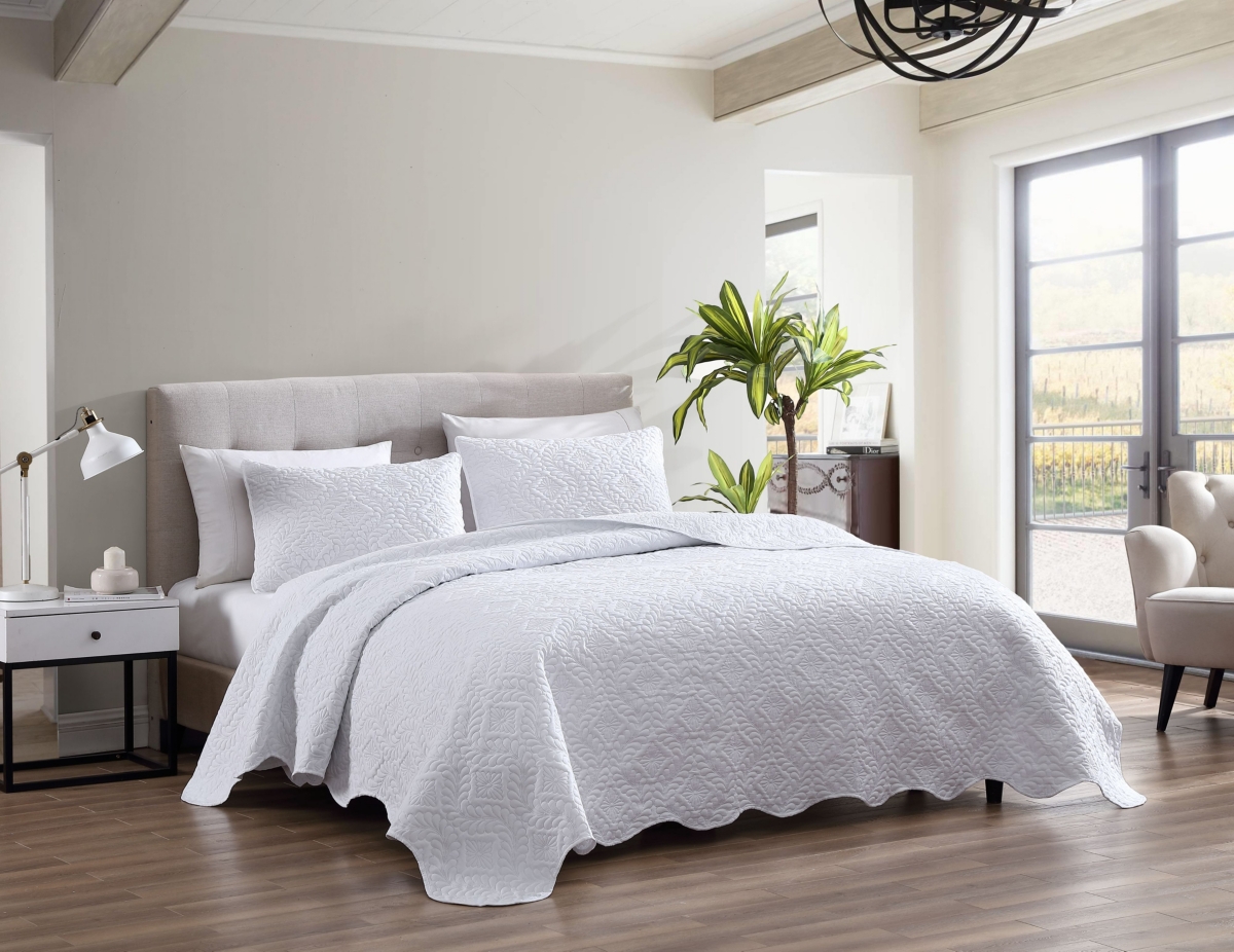 Click here for Kate Aurora Riviera 3 Piece Embossed Bedspread/Cov... prices