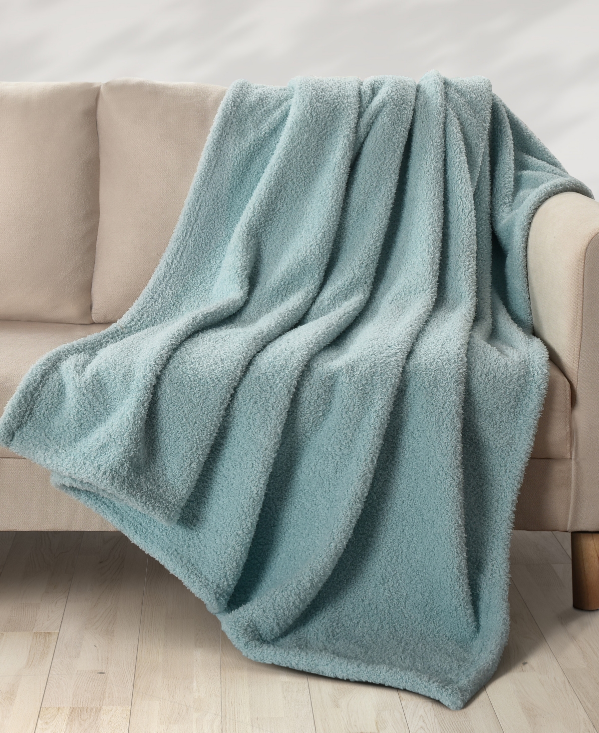 Click here for J by J Queen Bold Cozy Throw  70 x 50 - Aqua prices